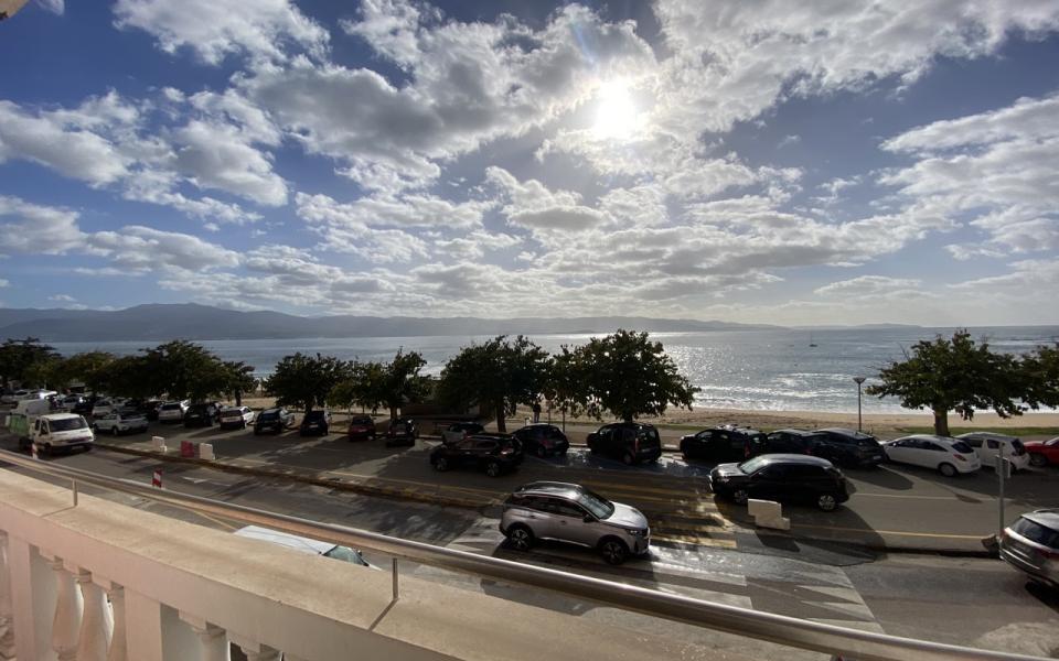 F4 Vue Mer à Vendre Bd Albert 1er à Ajaccio Maximmobilier